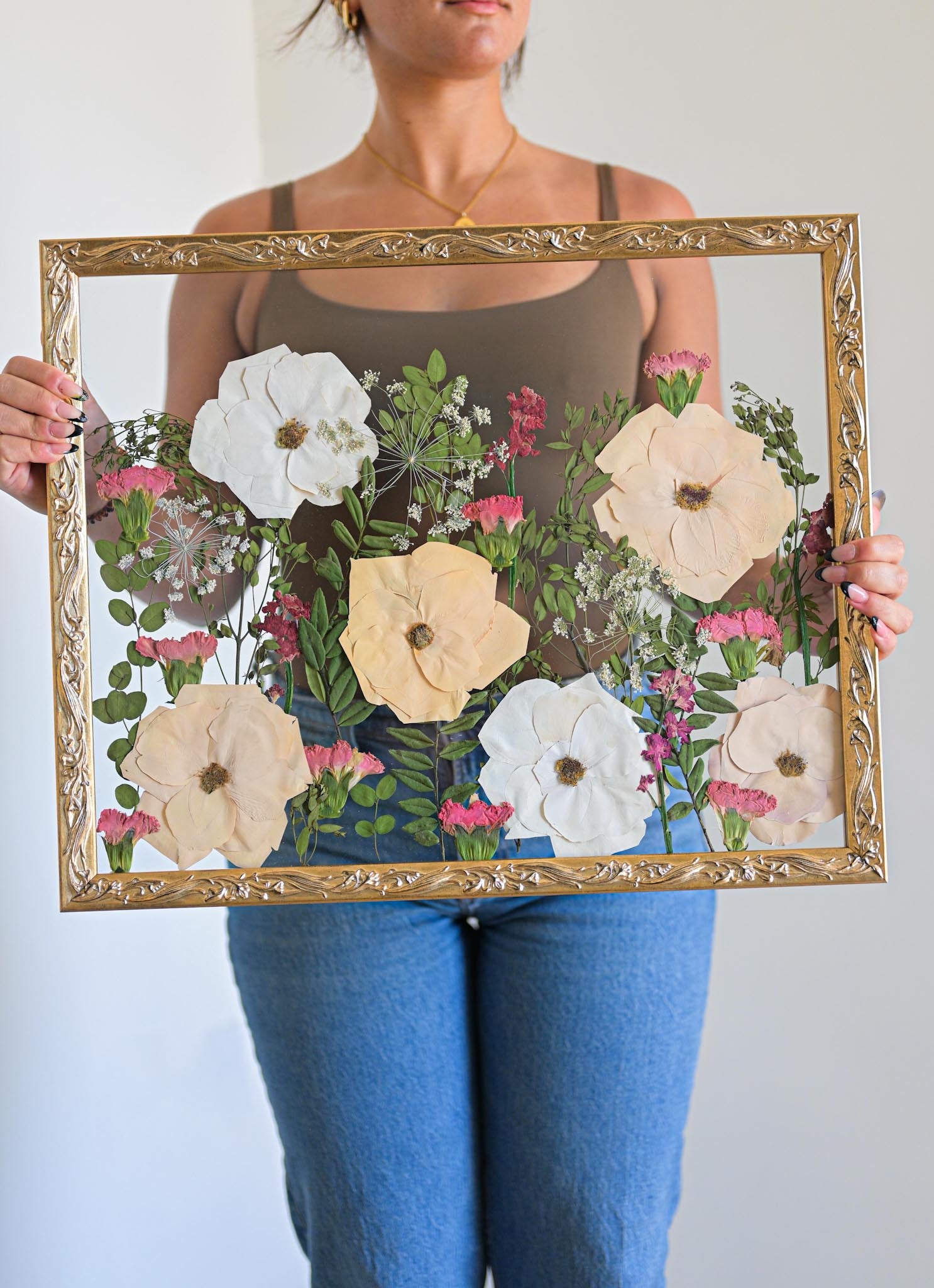 Stunning bridal frames to celebrate your wedding memories